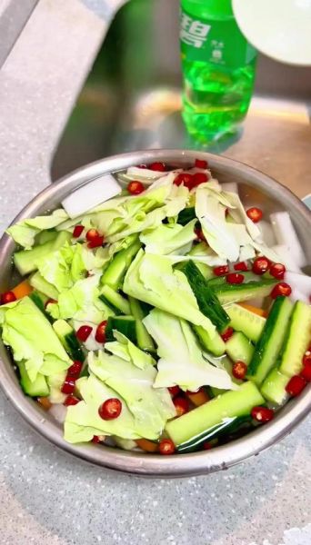 酸辣泡菜怎么做_家庭版酸辣泡菜腌制方法-第2张图片-山城妙识