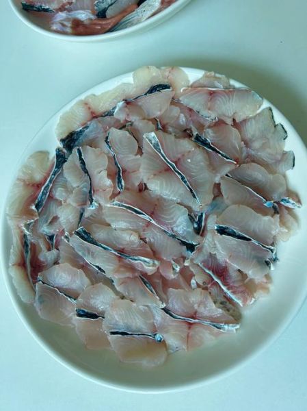 鱼怎么切_鱼片怎么切图解-第2张图片-山城妙识 鱼怎么切_鱼片怎么切图解-第2张图片-山城妙识