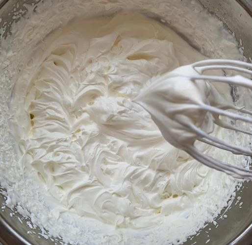 雀巢淡奶油打发要加糖吗_雀巢淡奶油打发技巧-第1张图片-山城妙识