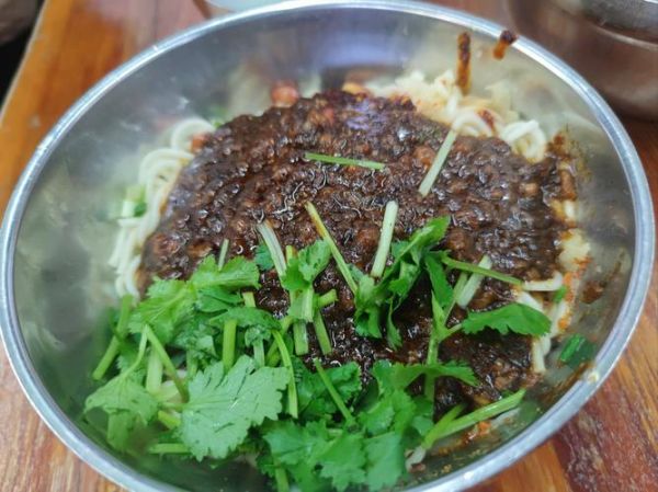 四川担担面热量是多少_减肥能吃吗-第3张图片-山城妙识