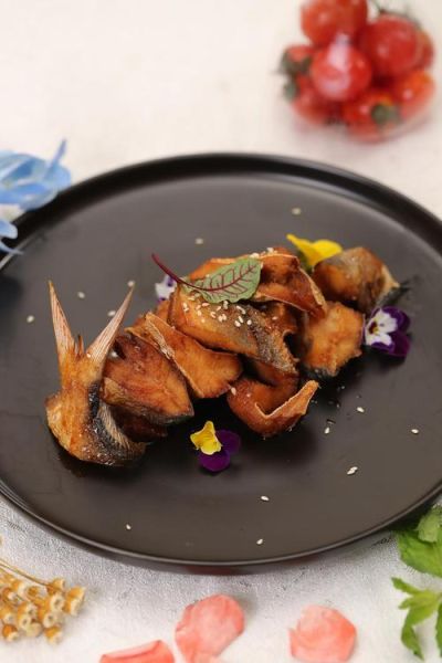 酥骨鱼的做法最正宗的做法_酥骨鱼怎么做才酥到骨头里-第1张图片-山城妙识