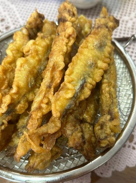 油炸多春鱼怎么做_多春鱼炸多久才酥脆-第2张图片-山城妙识