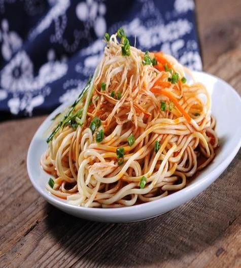 鸡丝凉面怎么做_鸡丝凉面调料配方-第2张图片-山城妙识