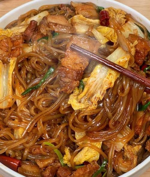 东北猪肉炖粉条怎么做_家常做法窍门-第3张图片-山城妙识 东北猪肉炖粉条怎么做_家常做法窍门-第3张图片-山城妙识