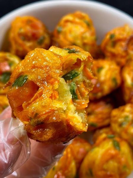 蔬菜丸子怎么做_蔬菜丸子炸多久才酥脆-第1张图片-山城妙识