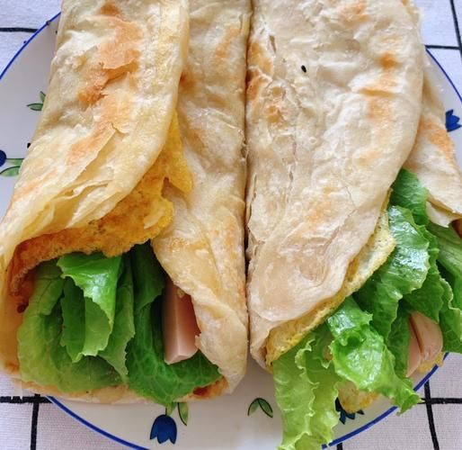 西红柿鸡蛋卷饼怎么做_卷饼不破皮技巧-第1张图片-山城妙识 西红柿鸡蛋卷饼怎么做_卷饼不破皮技巧-第1张图片-山城妙识