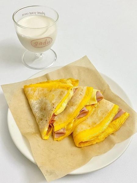 西红柿鸡蛋卷饼怎么做_卷饼不破皮技巧-第3张图片-山城妙识 西红柿鸡蛋卷饼怎么做_卷饼不破皮技巧-第3张图片-山城妙识