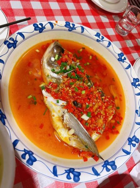 红烧鱼头怎么做才好吃_红烧鱼头去腥技巧-第1张图片-山城妙识