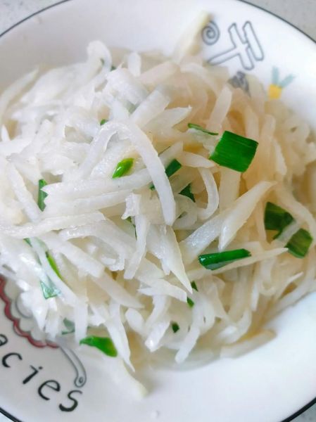 白萝卜怎么炒好吃_白萝卜的家常做法-第1张图片-山城妙识