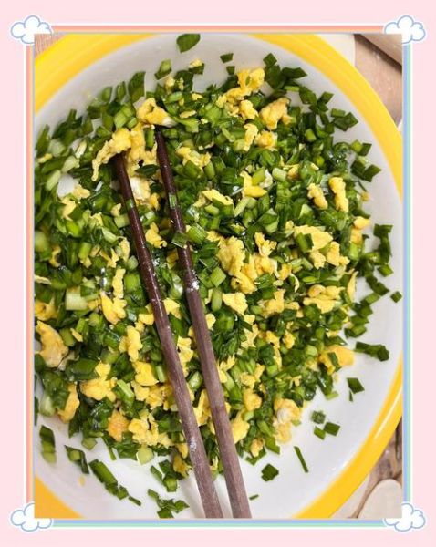 韭菜鸡蛋饺子怎么调馅_韭菜鸡蛋饺子皮怎么和面-第1张图片-山城妙识