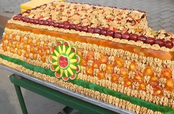 新疆切糕多少钱一斤_正宗切糕配方有哪些-第2张图片-山城妙识