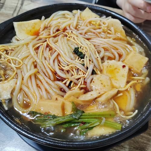 过桥米线图片真实_正宗云南过桥米线长什么样-第1张图片-山城妙识