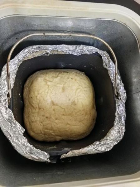 面包机做面包的详细步骤_面包机面包为什么发不起来-第2张图片-山城妙识