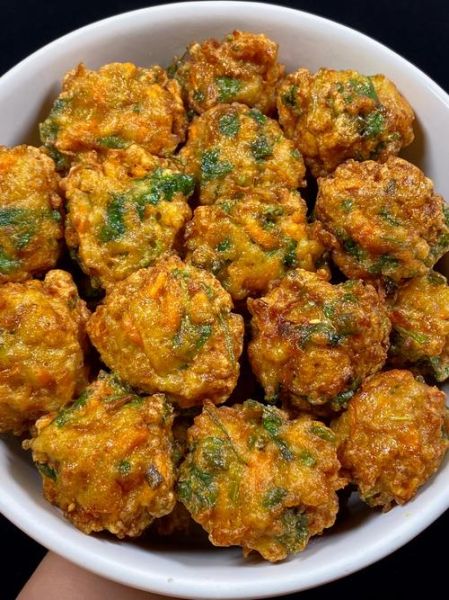 炸菜丸子怎么做_炸菜丸子用什么菜最好吃-第2张图片-山城妙识