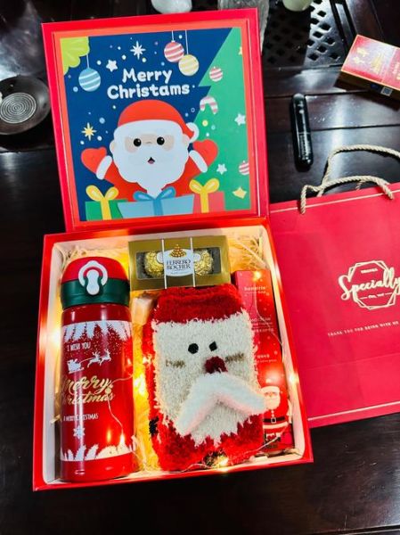 送女朋友圣诞礼物送什么好_圣诞节送女朋友什么礼物有新意-第3张图片-山城妙识