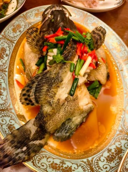清蒸石斑鱼怎么蒸不腥_清蒸石斑鱼图片真实做法-第1张图片-山城妙识
