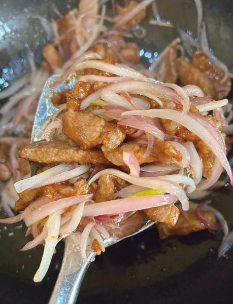 孜然洋葱炒肉片怎么做_家常做法步骤详解-第2张图片-山城妙识