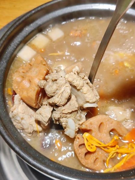 盐排骨汤锅怎么做_盐排骨汤锅的家常做法-第1张图片-山城妙识