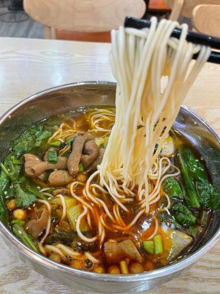 肥肠面怎么做好吃_肥肠面配料有哪些-第2张图片-山城妙识