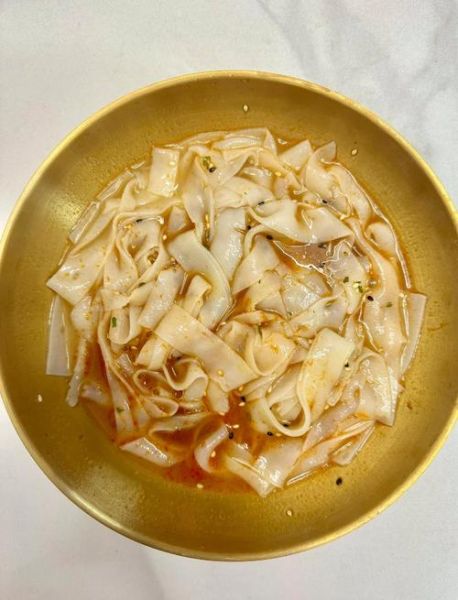 面皮热量是多少_减肥能吃面皮吗-第2张图片-山城妙识 面皮热量是多少_减肥能吃面皮吗-第2张图片-山城妙识