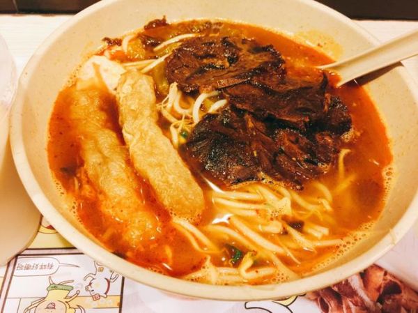 香港春卷蛋糕事件_真相是什么-第2张图片-山城妙识