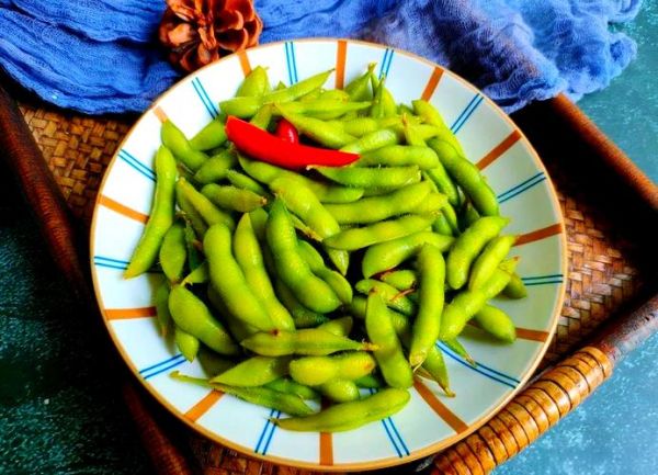 煮毛豆放小苏打可以变绿吗_小苏打让毛豆更翠绿原理-第2张图片-山城妙识 煮毛豆放小苏打可以变绿吗_小苏打让毛豆更翠绿原理-第2张图片-山城妙识