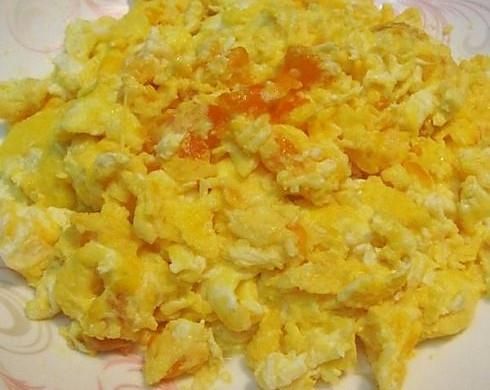 蟹黄蛋怎么做_蟹黄蛋最简单的做法-第3张图片-山城妙识