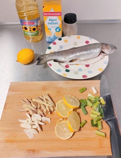 米汤虹鳟鱼怎么做_虹鳟鱼用米汤煮多久-第2张图片-山城妙识