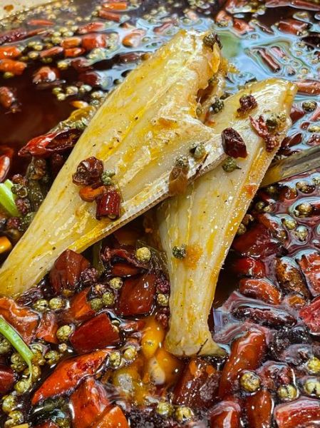 干锅耗儿鱼怎么做_干锅耗儿鱼热量高吗-第2张图片-山城妙识 干锅耗儿鱼怎么做_干锅耗儿鱼热量高吗-第2张图片-山城妙识