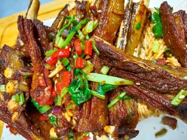 手抓羊排怎么做_手抓羊排腌制配方-第2张图片-山城妙识