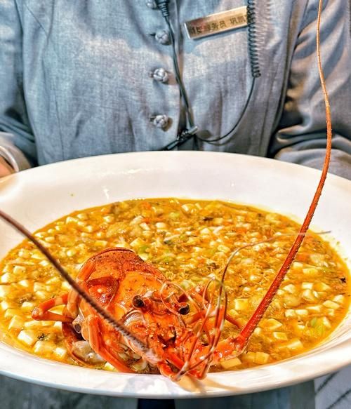 顶级豪华高端菜品有哪些_如何品鉴顶级豪华高端菜品-第1张图片-山城妙识