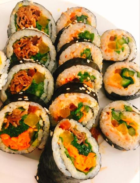 自制紫菜包饭怎么做_紫菜包饭卷不松的秘诀-第1张图片-山城妙识