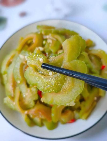 苦瓜怎么做不苦又减肥_低卡清爽做法-第3张图片-山城妙识