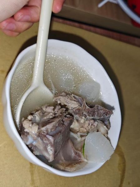 筒子骨汤怎么炖好喝_家常筒子骨汤做法大全-第2张图片-山城妙识