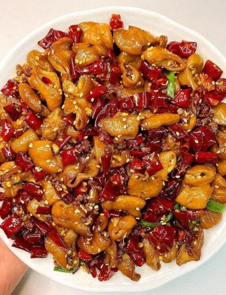 火爆肥肠怎么做_川菜肥肠处理技巧-第1张图片-山城妙识