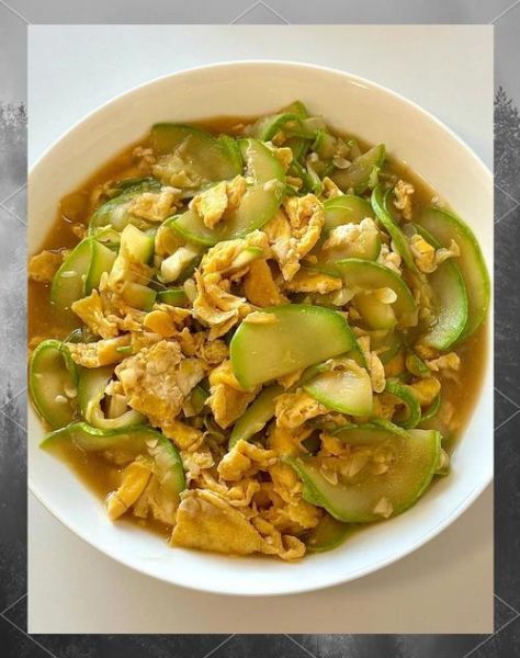 西胡炒鸡蛋怎么做才好吃_西葫芦炒蛋技巧-第2张图片-山城妙识