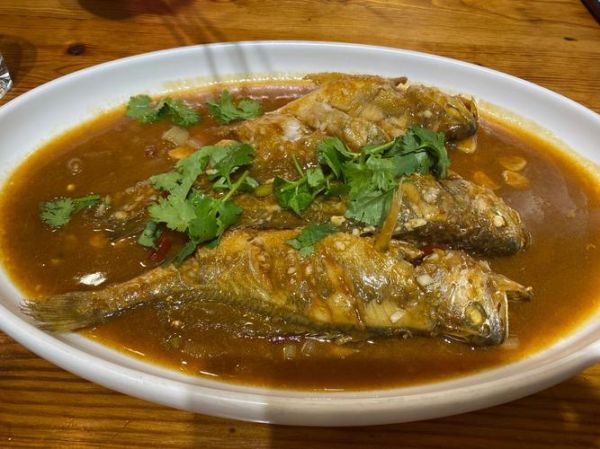 酱焖黄花鱼怎么做_酱焖黄花鱼的家常做法-第2张图片-山城妙识