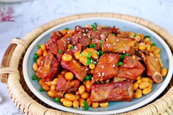 炒黄豆怎么炒才酥_炒黄豆的做法大全-第3张图片-山城妙识