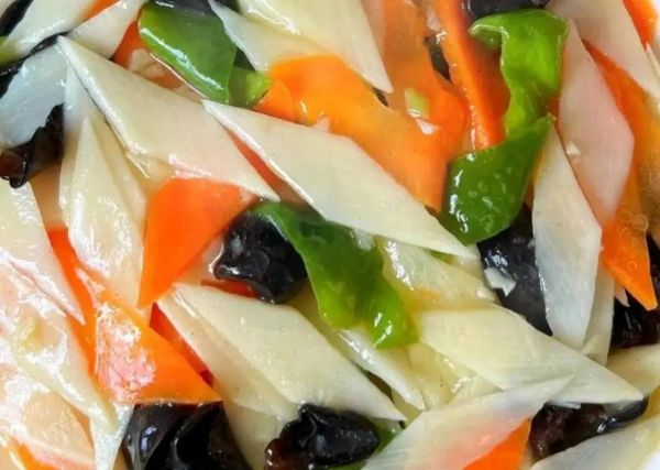 青椒炒山药怎么炒才脆_青椒炒山药用焯水吗-第2张图片-山城妙识