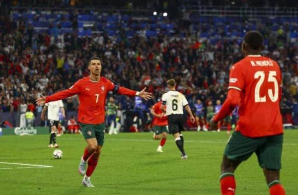 葡萄牙vs西班牙3比3全场回顾_经典进球瞬间-第2张图片-山城妙识