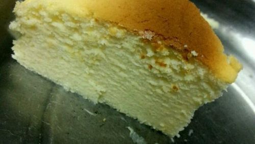 轻乳酪蛋糕开裂了咋回事_轻乳酪蛋糕表面开裂原因-第1张图片-山城妙识