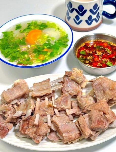 清炖羊排骨怎么做好吃又简单_清炖羊排骨的家常做法-第1张图片-山城妙识