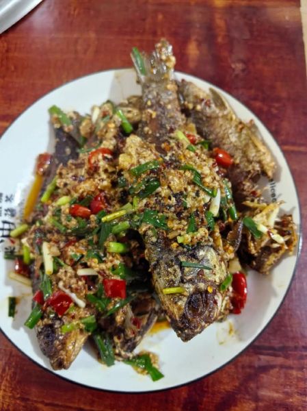 糟鲫鱼的做法视频大全_糟鲫鱼怎么做好吃又入味-第1张图片-山城妙识