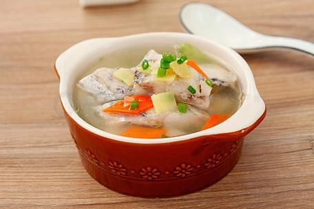 带鱼能做鱼汤吗_带鱼鱼汤怎么做-第3张图片-山城妙识
