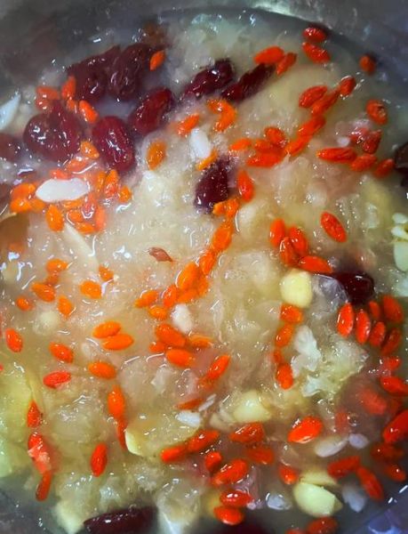 银耳汤怎么煮_银耳汤的做法-第1张图片-山城妙识