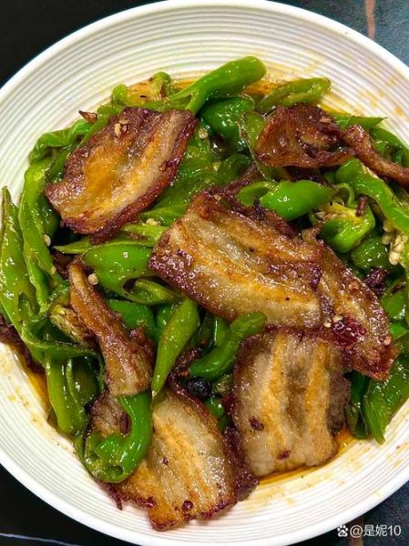 青椒香干回锅肉怎么做_香干回锅肉的家常做法-第3张图片-山城妙识