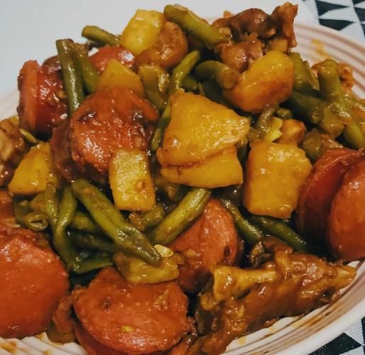 土豆炖豆角不放肉怎么做_素版东北味做法-第1张图片-山城妙识 土豆炖豆角不放肉怎么做_素版东北味做法-第1张图片-山城妙识