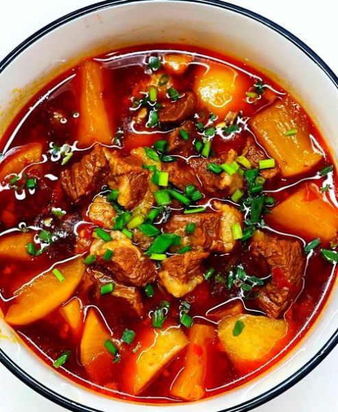 萝卜烧牛肉怎么做好吃_萝卜烧牛肉用高压锅还是砂锅-第2张图片-山城妙识