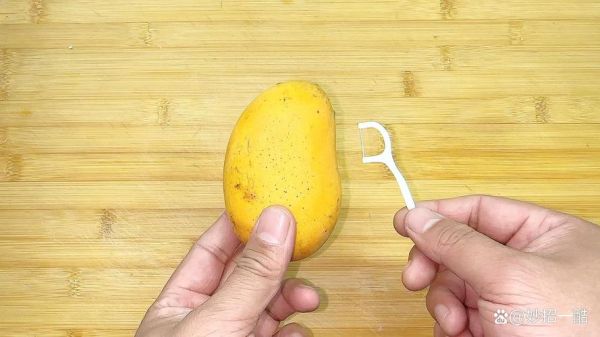 芒果皮怎么剥最方便_芒果剥皮技巧-第2张图片-山城妙识