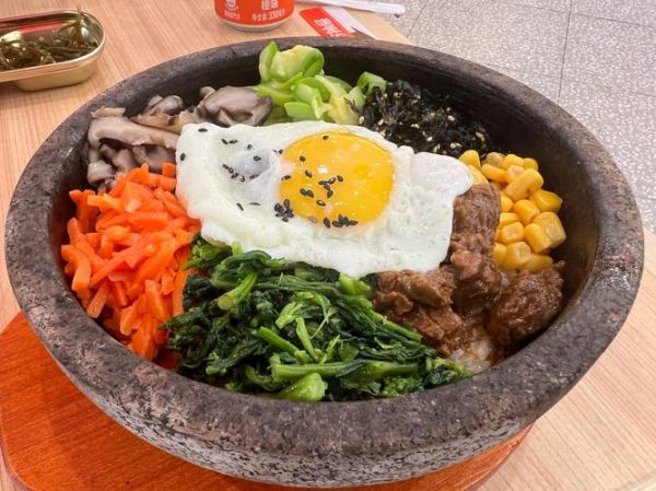 石锅拌饭的做法_石锅拌饭用什么酱-第2张图片-山城妙识